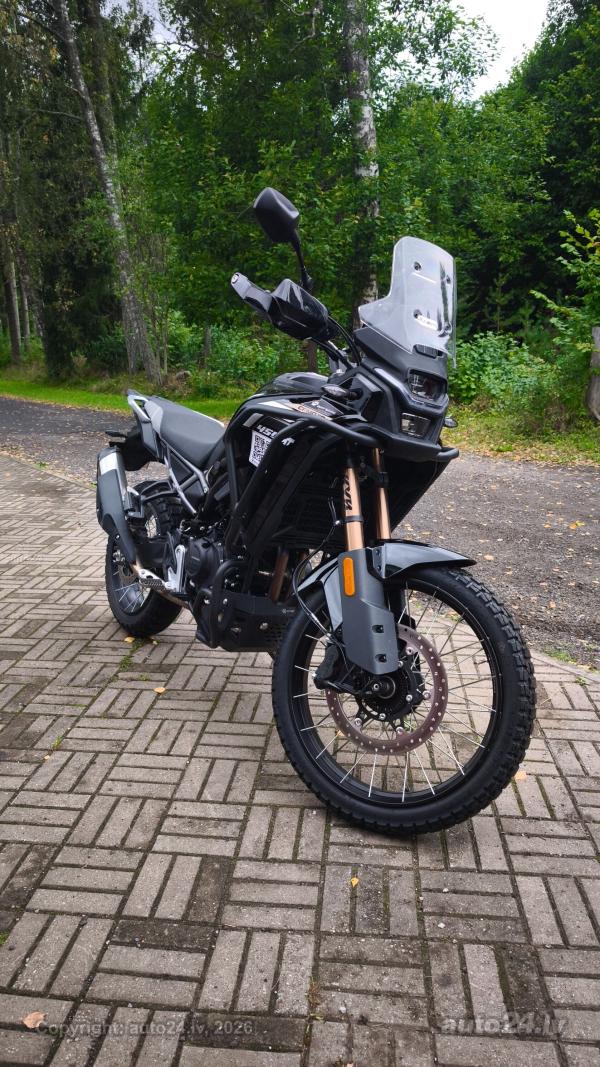 CFMOTO 450 MT 2026 in Tallinn, with an engine capacity of 0.45 L and mileage of 2 thousand km for 5900 €, photo 3 on AUTOMOTO.COM.LV