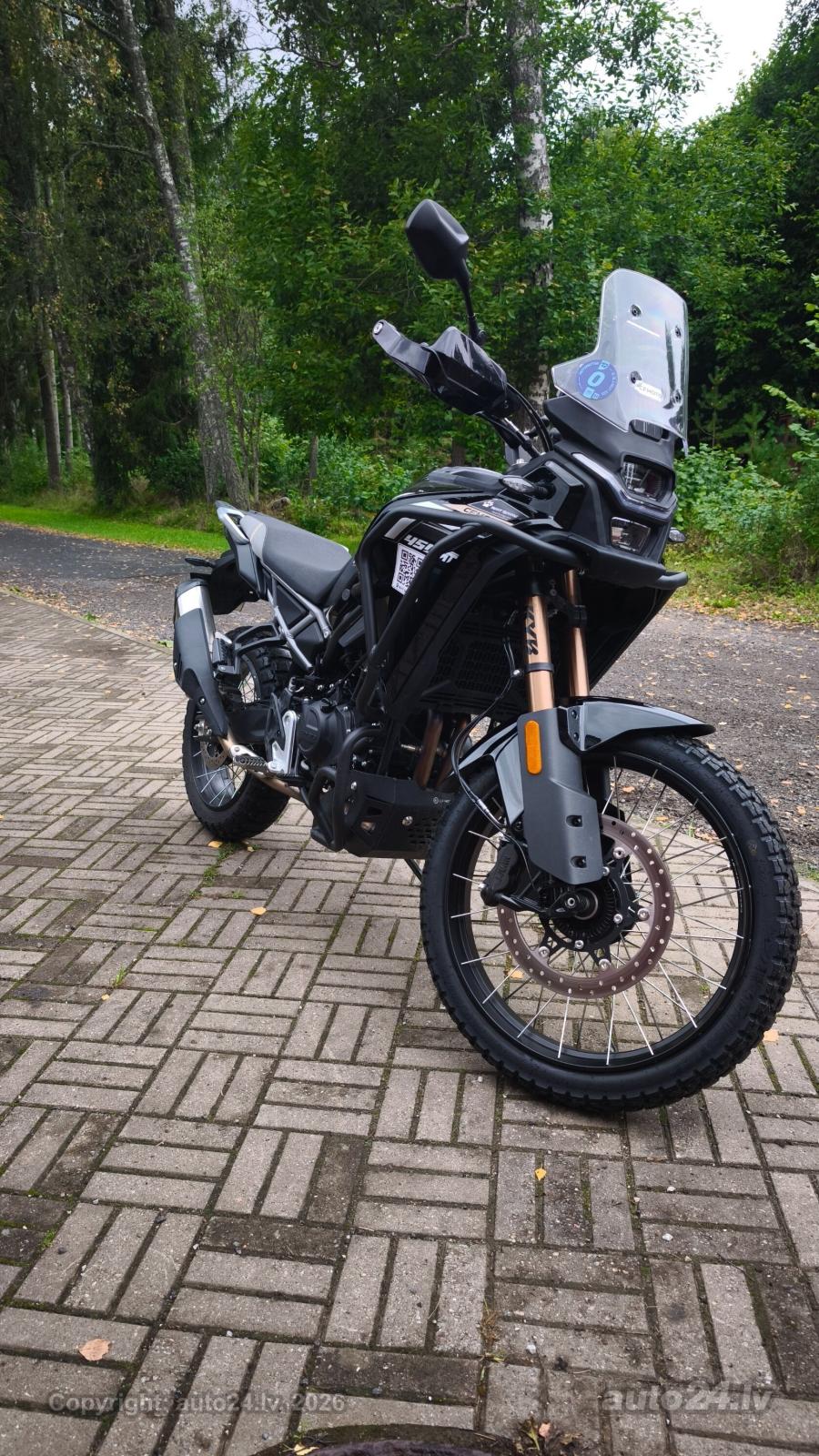 CFMOTO 450 MT 2026 in Tallinn, with an engine capacity of 0.45 L and mileage of 2 thousand km for 5900 €, photo 5 on AUTOMOTO.COM.LV