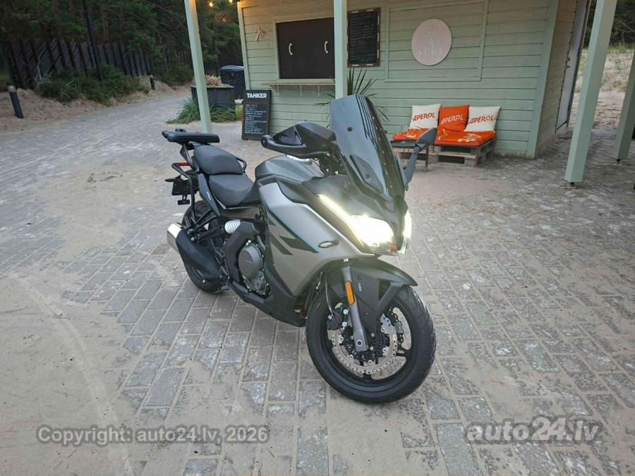 Черный CFMOTO 650 GT 2023 в Таллин, объемом двигателя 0.65 л и пробегом 7 тыс. км за 4800 €, фото 5 на AUTOMOTO.COM.LV