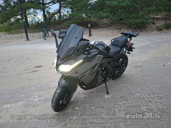 CFMOTO 650 GT 2023 Tallina vietnē Melns CFMOTO 650 GT 2023 Tallina, ar dzinēja tilpumu 0.65 L un nobraukumu 7 tūkst. km par 4800 €, foto 7 vietnē AUTOMOTO.COM.LV