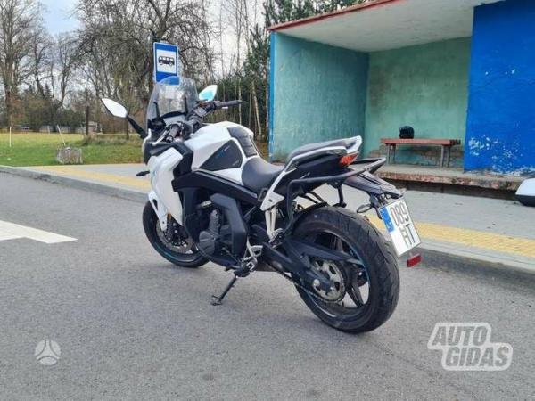 Белый CFMOTO 650 GT 2021 в Укмерге, объемом двигателя 0.65 л и пробегом 10 тыс. км за 3500 €, фото 2 на AUTOMOTO.COM.LV
