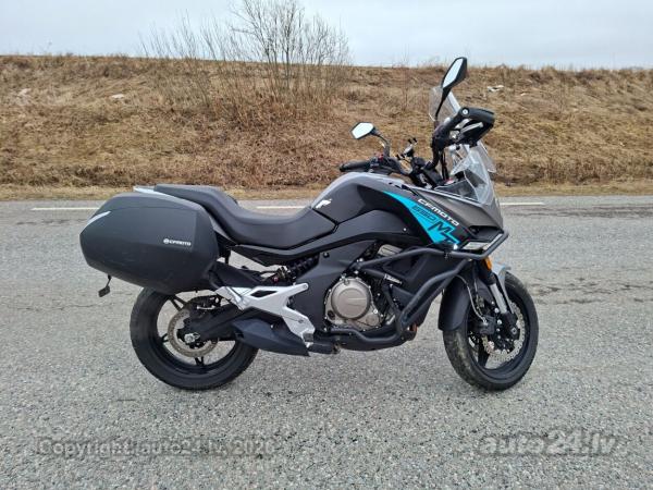 Melns CFMOTO 650 MT 2019 Tartu, ar dzinēja tilpumu 0.65 L un nobraukumu 15 tūkst. km par 3375 €, foto 4 vietnē AUTOMOTO.COM.LV