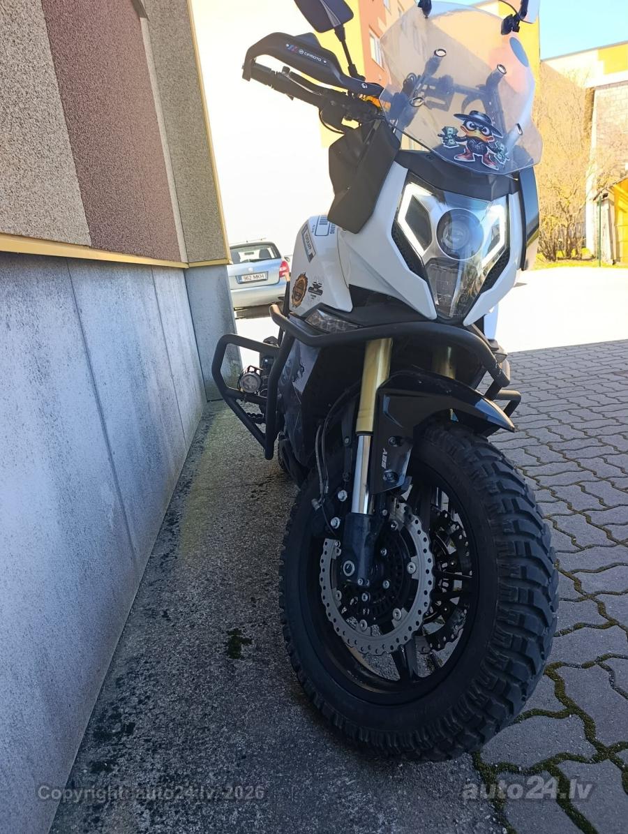 Черный CFMOTO 650 MT 2022 в Хаапсалу, объемом двигателя 0.65 л и пробегом 15 тыс. км за 4900 €, фото 5 на AUTOMOTO.COM.LV