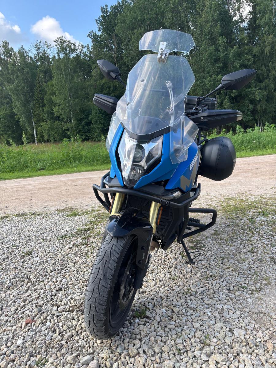Blue CFMOTO 650 MT 2021 in Viljandi, with an engine capacity of 0.65 L and mileage of 25 thousand km for 3600 €, photo 3 on AUTOMOTO.COM.LV