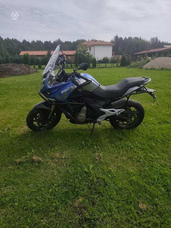 Blue CFMOTO 650 MT 2022 in Palanga, with an engine capacity of 0.65 L and mileage of 6 thousand km for 4600 €, photo 1 on AUTOMOTO.COM.LV