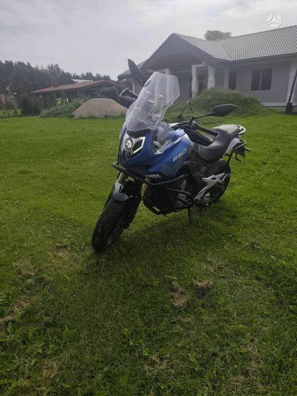 Blue CFMOTO 650 MT 2022 in Palanga, with an engine capacity of 0.65 L and mileage of 6 thousand km for 4600 €, photo 3 on AUTOMOTO.COM.LV
