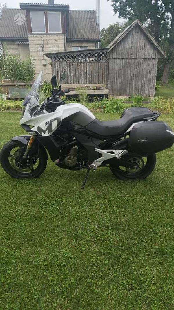 CFMOTO 650 MT 2020 Radviliškis, ar dzinēja tilpumu 0.65 L un nobraukumu 15 tūkst. km par 3250 €, foto 1 vietnē AUTOMOTO.COM.LV