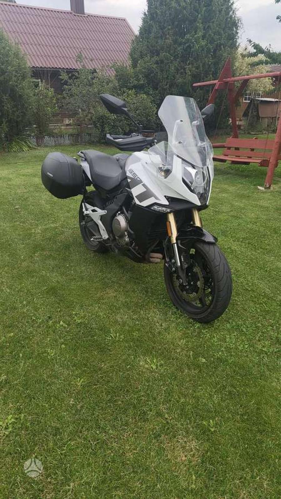 CFMOTO 650 MT 2020 Radviliškis, ar dzinēja tilpumu 0.65 L un nobraukumu 15 tūkst. km par 3250 €, foto 5 vietnē AUTOMOTO.COM.LV