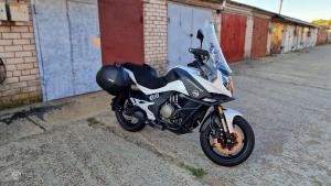 White CFMOTO 650 MT 2020 in Visaginas, with an engine capacity of 0.65 L and mileage of 23 thousand km for 3990 €, photo 1 on AUTOMOTO.COM.LV