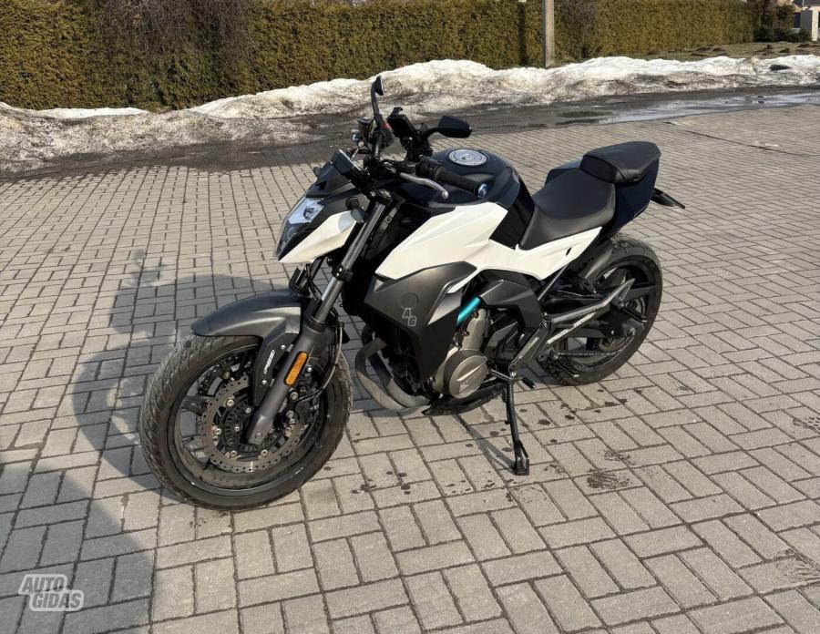 CFMOTO 650 NK 2022 in Taurage, with an engine capacity of 0.65 L and mileage of 0 thousand km for 3950 €, photo 2 on AUTOMOTO.COM.LV