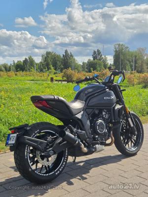 Melns CFMOTO 700 CL-X 2025 Tallina, ar dzinēja tilpumu 0.69 L un nobraukumu 2 tūkst. km par 4900 €, foto 4 vietnē AUTOMOTO.COM.LV