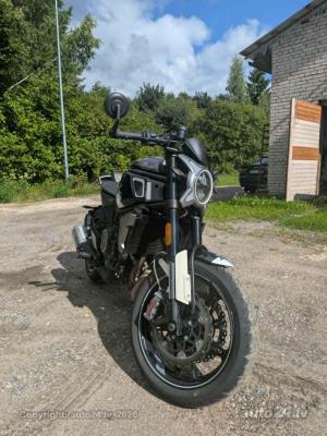 Black CFMOTO 700 CL-X 2025 in Tallinn, with an engine capacity of 0.69 L and mileage of 1 thousand km for 4990 €, photo 4 on AUTOMOTO.COM.LV