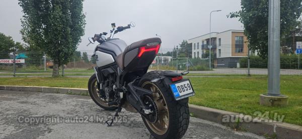 Grey CFMOTO 700 CL-X 2022 in Tallinn, with an engine capacity of 0.69 L and mileage of 2 thousand km for 3900 €, photo 3 on AUTOMOTO.COM.LV