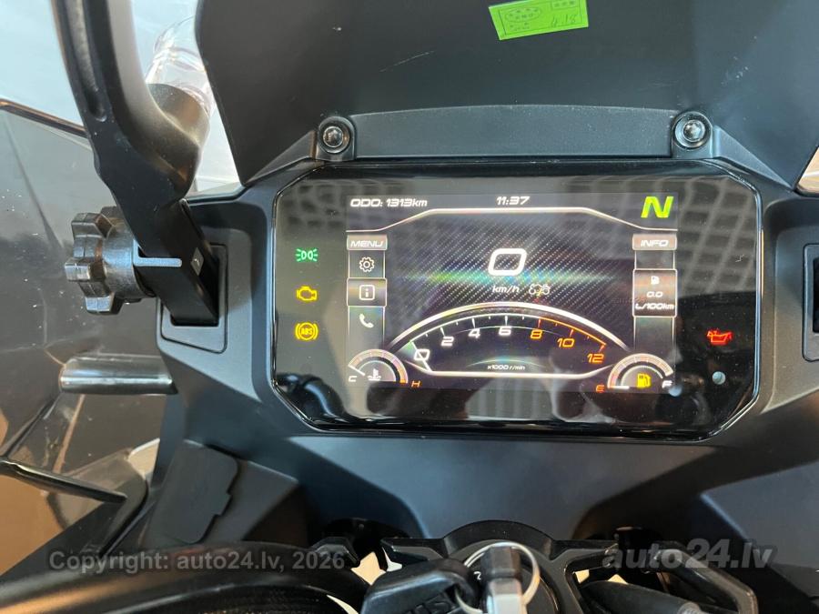 Melns CFMOTO 700 MT 2025 Tallina, ar dzinēja tilpumu 0.69 L un nobraukumu 1 tūkst. km par 6900 €, foto 3 vietnē AUTOMOTO.COM.LV