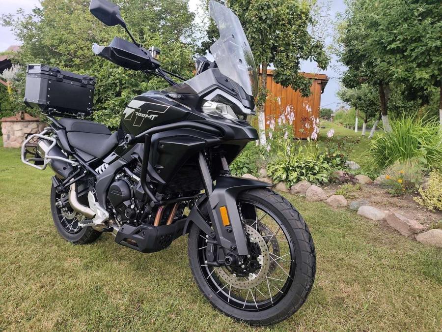 Melns CFMOTO 700 MT 2025 Mažeikiai, ar dzinēja tilpumu 0.69 L un nobraukumu 2 tūkst. km par 6000 €, foto 4 vietnē AUTOMOTO.COM.LV