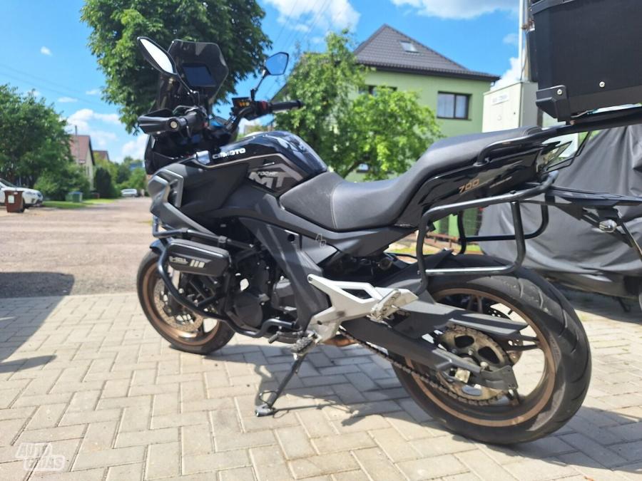 Black CFMOTO 700 MT 2025 in Kaunas, with an engine capacity of 0.70 L and mileage of 3 thousand km for 4500 €, photo 4 on AUTOMOTO.COM.LV