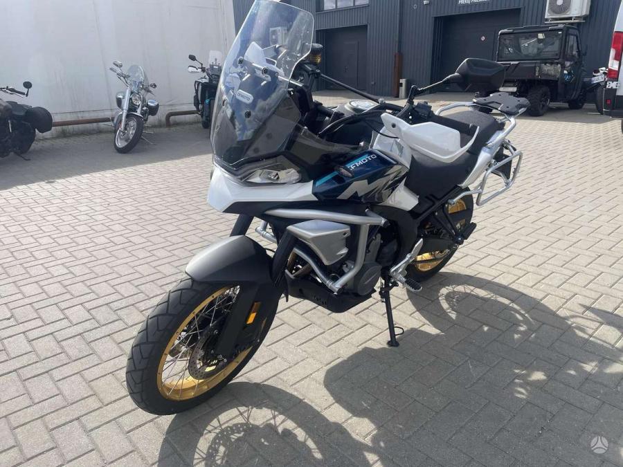 Balts CFMOTO 700 MT 2025 Kauņa, ar dzinēja tilpumu 0.69 L un nobraukumu 2 tūkst. km par 5900 €, foto 5 vietnē AUTOMOTO.COM.LV