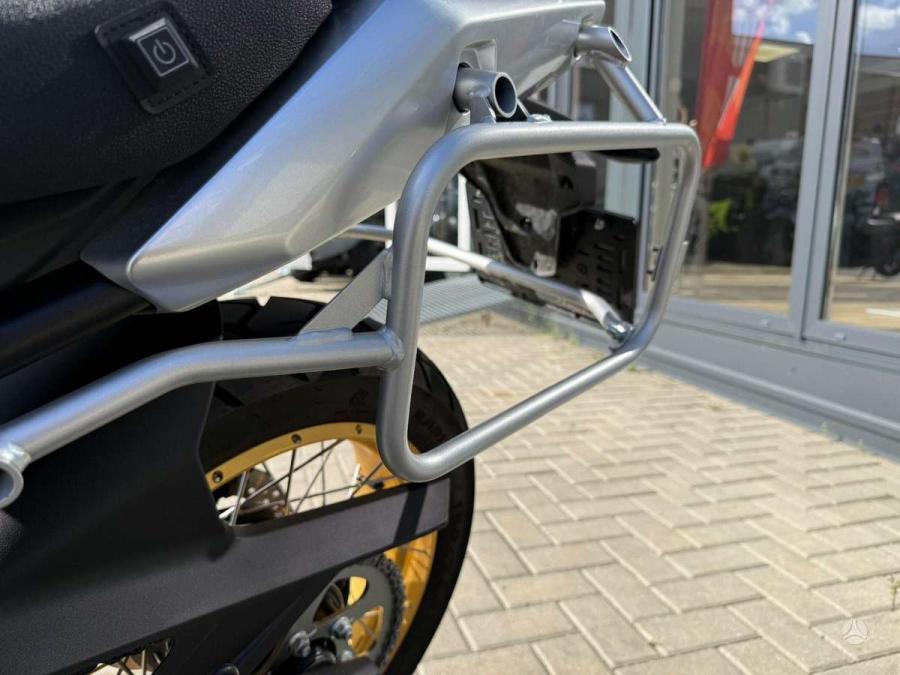 Balts CFMOTO 700 MT 2025 Kauņa, ar dzinēja tilpumu 0.69 L un nobraukumu 2 tūkst. km par 5900 €, foto 9 vietnē AUTOMOTO.COM.LV