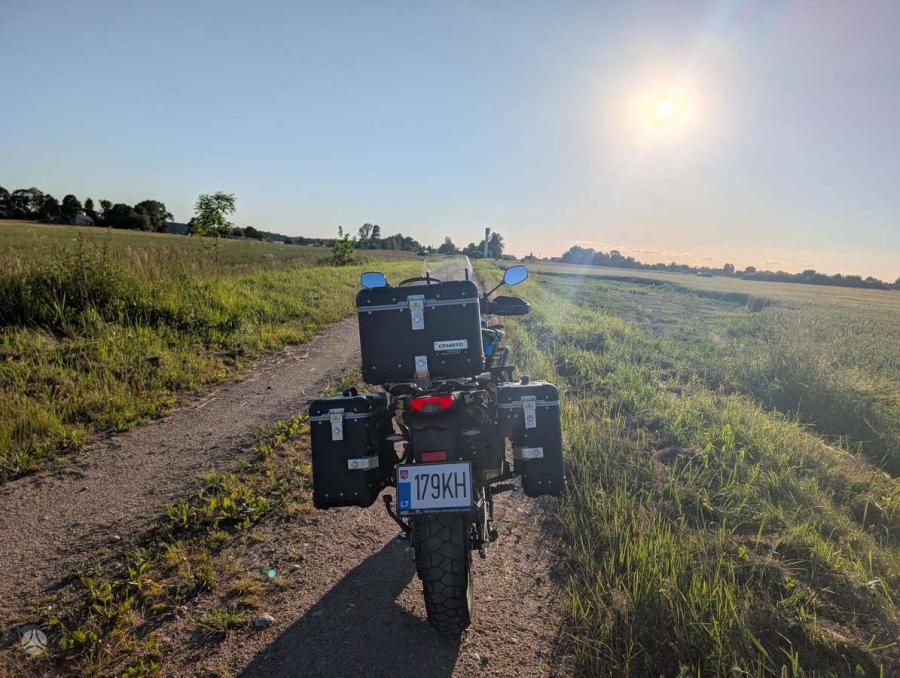 CFMOTO 800 Explore 2025 Kauņa, ar dzinēja tilpumu 0.80 L un nobraukumu 3 tūkst. km par 10000 €, foto 5 vietnē AUTOMOTO.COM.LV