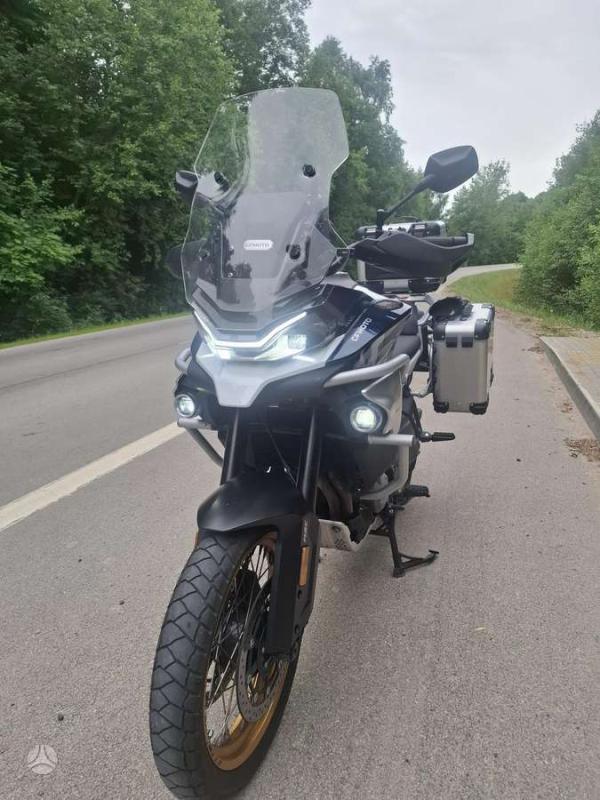 CFMOTO 800 Explore 2025 Mažeikiai, ar dzinēja tilpumu 0.80 L un nobraukumu 14 tūkst. km par 8500 €, foto 3 vietnē AUTOMOTO.COM.LV