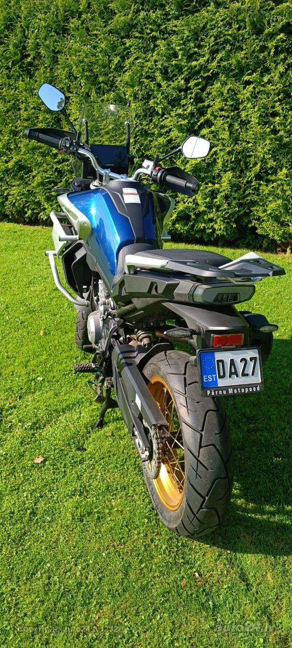 Melns CFMOTO 800 MT 2022 Pērnava, ar dzinēja tilpumu 0.80 L un nobraukumu 2 tūkst. km par 9200 €, foto 4 vietnē AUTOMOTO.COM.LV