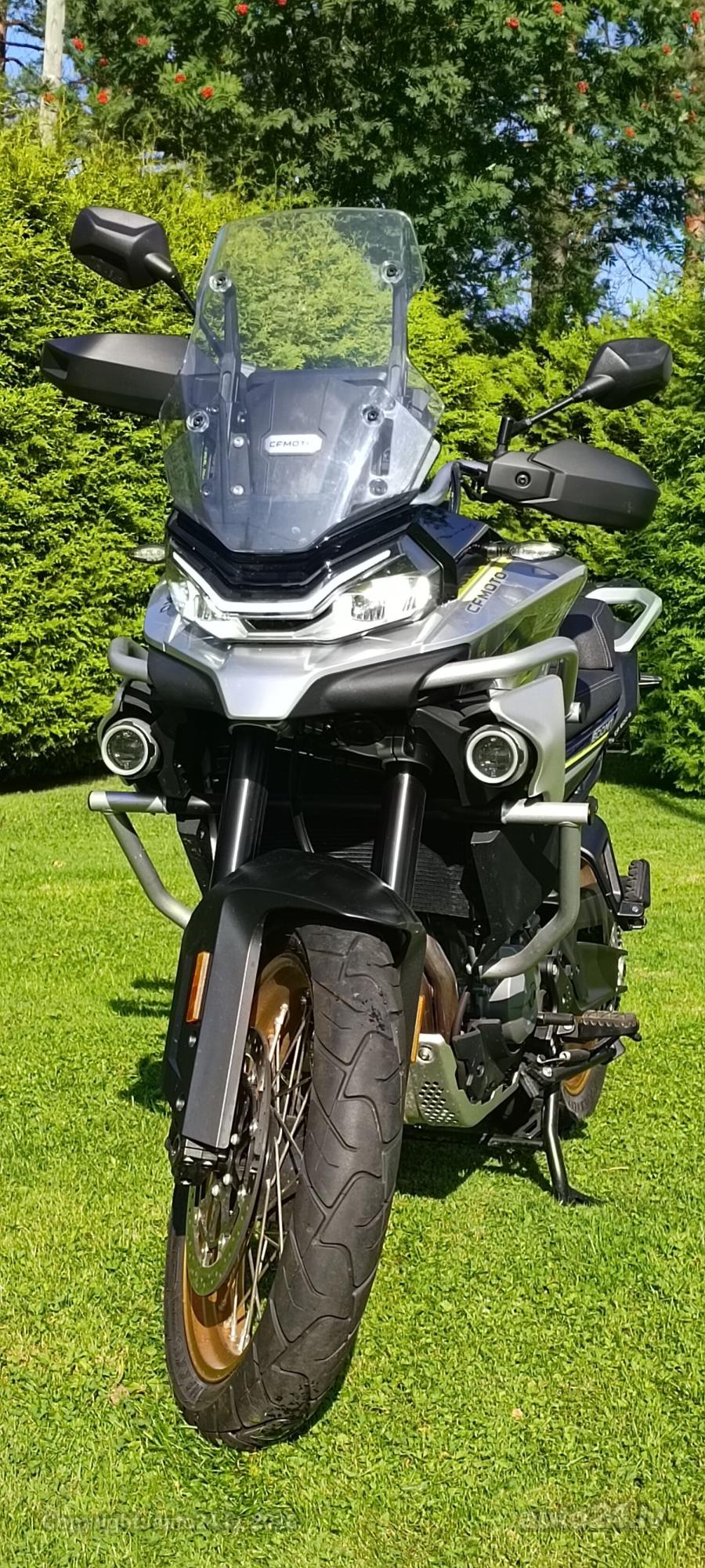 Melns CFMOTO 800 MT 2022 Pērnava, ar dzinēja tilpumu 0.80 L un nobraukumu 2 tūkst. km par 9200 €, foto 5 vietnē AUTOMOTO.COM.LV