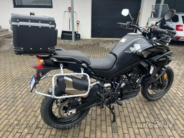 Black CFMOTO 800 MT 2024 in Tallinn, with an engine capacity of 0.80 L and mileage of 831 thousand km for 11000 €, photo 7 on AUTOMOTO.COM.LV