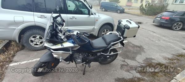 Black CFMOTO 800 MT 2024 in Parnu, with an engine capacity of 0.80 L and mileage of 5 thousand km for 7000 €, photo 2 on AUTOMOTO.COM.LV