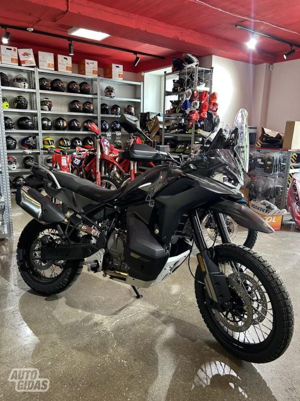 Melns CFMOTO 800 MT 2025 Kauņa, ar dzinēja tilpumu 0.80 L un nobraukumu 0 tūkst. km par 9990 €, foto 3 vietnē AUTOMOTO.COM.LV