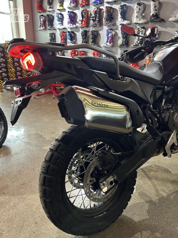 Melns CFMOTO 800 MT 2025 Kauņa, ar dzinēja tilpumu 0.80 L un nobraukumu 0 tūkst. km par 9990 €, foto 5 vietnē AUTOMOTO.COM.LV