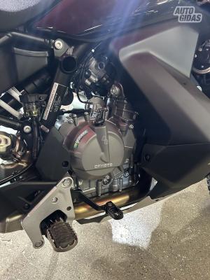 Black CFMOTO 800 MT 2025 in Kaunas, with an engine capacity of 0.80 L and mileage of 0 thousand km for 9990 €, photo 10 on AUTOMOTO.COM.LV