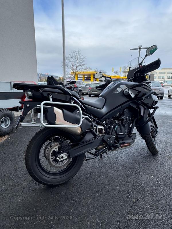 Melns CFMOTO 800 MT 2023 Tallina, ar dzinēja tilpumu 0.80 L un nobraukumu 1 tūkst. km par 10695 €, foto 3 vietnē AUTOMOTO.COM.LV