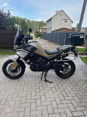 Green CFMOTO 800 MT 2023 in Vilnius, with an engine capacity of 0.80 L and mileage of 15 thousand km for 7999 €, photo 4 on AUTOMOTO.COM.LV
