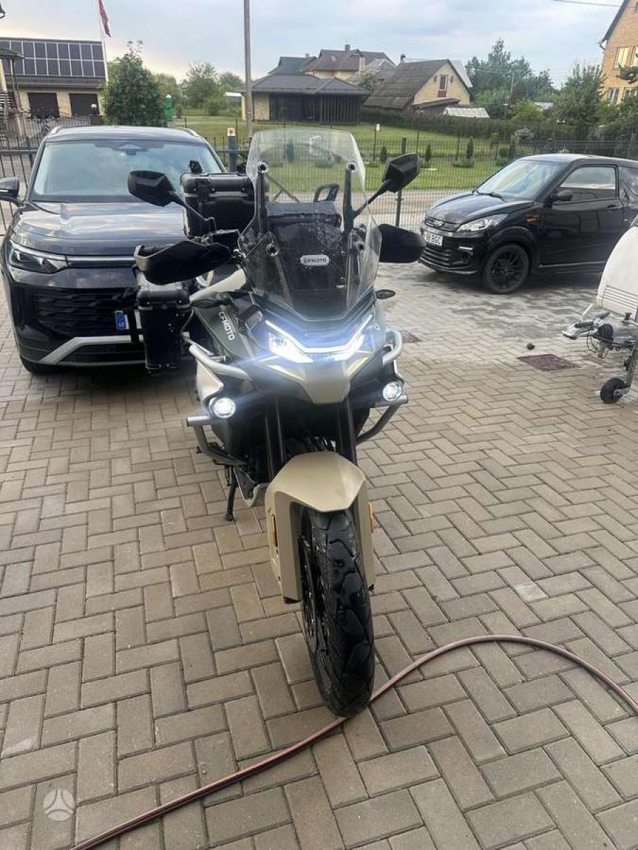CFMOTO 800 MT 2023 в Мариямполе, объемом двигателя 0.80 л и пробегом 7 тыс. км за 6600 €, фото 1 на AUTOMOTO.COM.LV