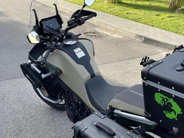 CFMOTO 800 MT 2023 in Kaunas, with an engine capacity of 0.80 L and mileage of 8 thousand km for 7999 €, photo 4 on AUTOMOTO.COM.LV