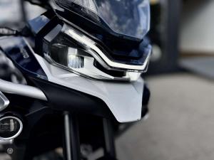 Белый CFMOTO 800 MT 2025 в Каунас, объемом двигателя 0.80 л и пробегом 5 тыс. км за 9200 €, фото 8 на AUTOMOTO.COM.LV