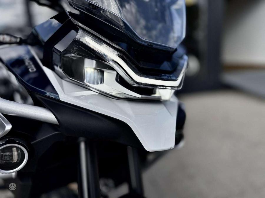 Белый CFMOTO 800 MT 2025 в Каунас, объемом двигателя 0.80 л и пробегом 5 тыс. км за 9200 €, фото 8 на AUTOMOTO.COM.LV