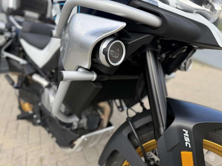 Белый CFMOTO 800 MT 2025 в Каунас, объемом двигателя 0.80 л и пробегом 5 тыс. км за 9200 €, фото 9 на AUTOMOTO.COM.LV