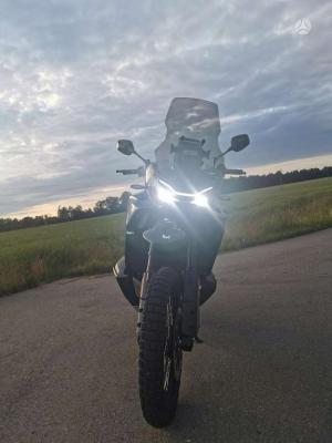 Melns CFMOTO 800MT-X 2025 Tauragė, ar dzinēja tilpumu 0.80 L un nobraukumu 5 tūkst. km par 6950 €, foto 3 vietnē AUTOMOTO.COM.LV
