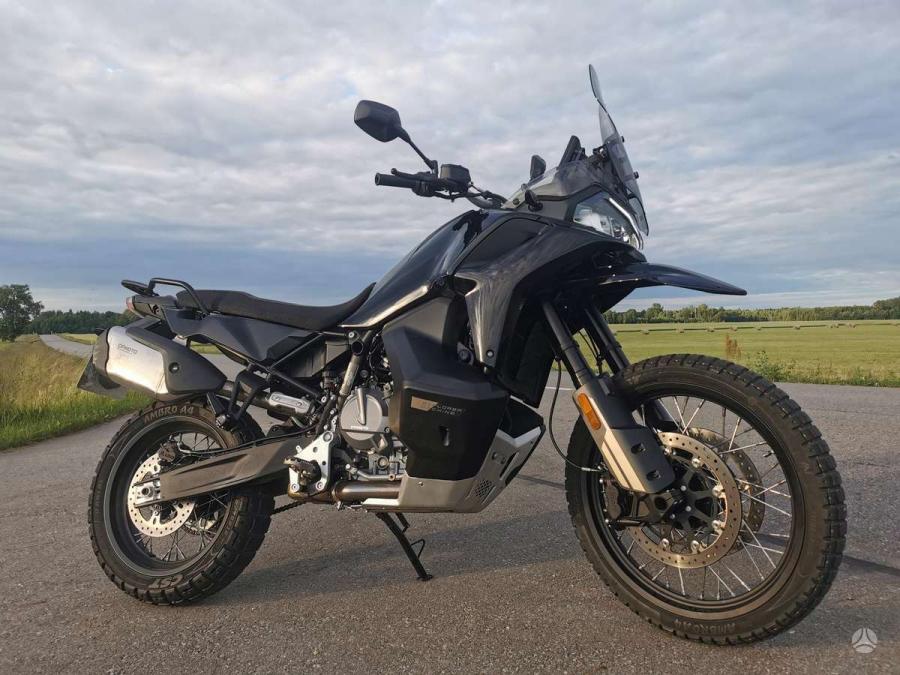Melns CFMOTO 800MT-X 2025 Tauragė, ar dzinēja tilpumu 0.80 L un nobraukumu 5 tūkst. km par 6950 €, foto 4 vietnē AUTOMOTO.COM.LV