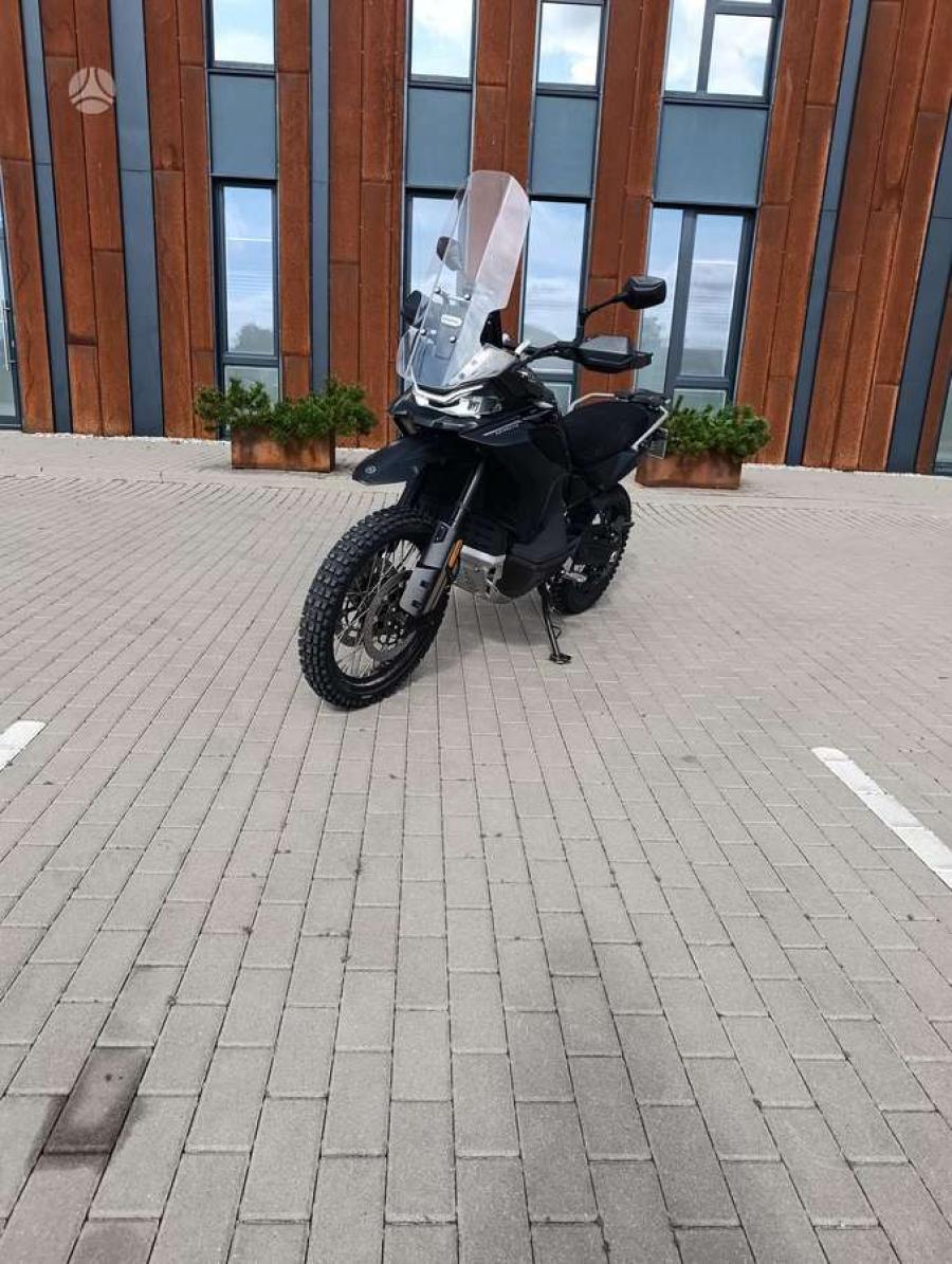 Черный CFMOTO 800MT-X 2025 в Каунас, объемом двигателя 0.80 л и пробегом 1 тыс. км за 7999 €, фото 1 на AUTOMOTO.COM.LV
