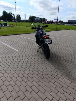 Черный CFMOTO 800MT-X 2025 в Каунас, объемом двигателя 0.80 л и пробегом 1 тыс. км за 7999 €, фото 4 на AUTOMOTO.COM.LV