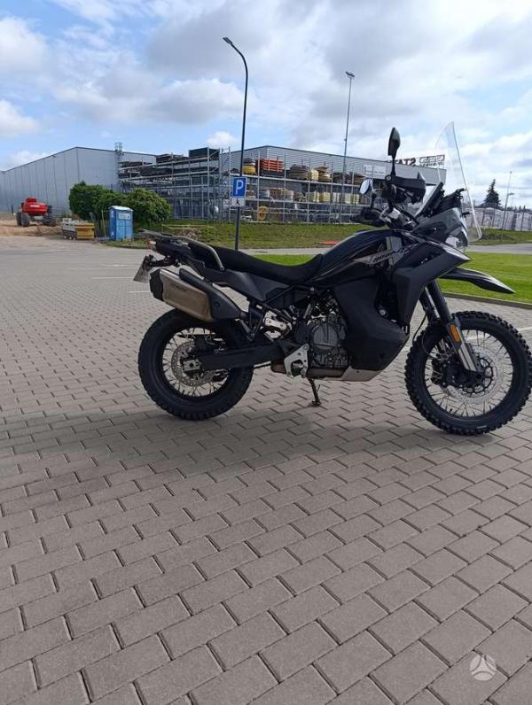 Черный CFMOTO 800MT-X 2025 в Каунас, объемом двигателя 0.80 л и пробегом 1 тыс. км за 7999 €, фото 7 на AUTOMOTO.COM.LV