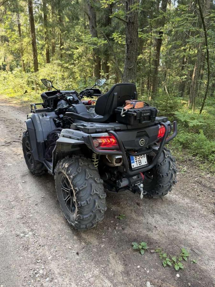 Pelēks CFMOTO CFORCE 1000 2023 Viļņa, ar dzinēja tilpumu 1.00 L un nobraukumu 2 tūkst. km par 9500 €, foto 5 vietnē AUTOMOTO.COM.LV