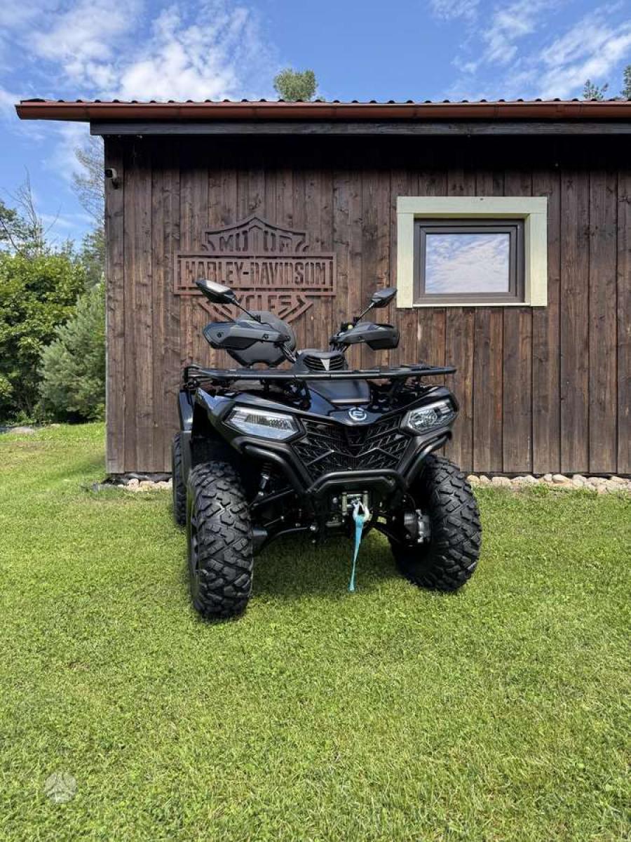 Черный CFMOTO CFORCE 450L 2025 в Каунас, объемом двигателя 0.45 л и пробегом 1 тыс. км за 5300 €, фото 1 на AUTOMOTO.COM.LV