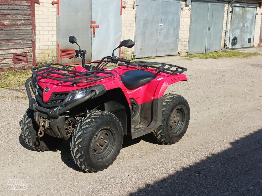 Red CFMOTO CFORCE 450L 2017 in Taurage, with an engine capacity of 0.50 L and mileage of 0 thousand km for 2800 €, photo 4 on AUTOMOTO.COM.LV