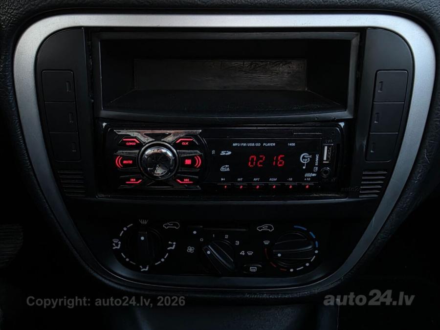 Pelēks Chatenet CH 26 2015 Tallina, ar dzinēja tilpumu 0.52 L un nobraukumu 35 tūkst. km par 8490 €, foto 8 vietnē AUTOMOTO.COM.LV