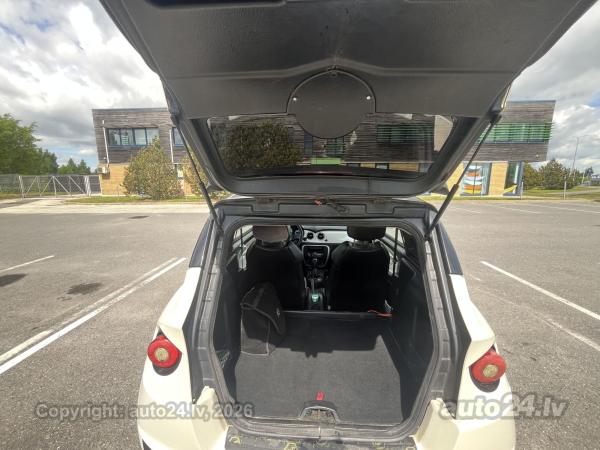 Balts Chatenet CH 26 2011 Tartu, ar dzinēja tilpumu 0.52 L un nobraukumu 119 tūkst. km par 6100 €, foto 7 vietnē AUTOMOTO.COM.LV