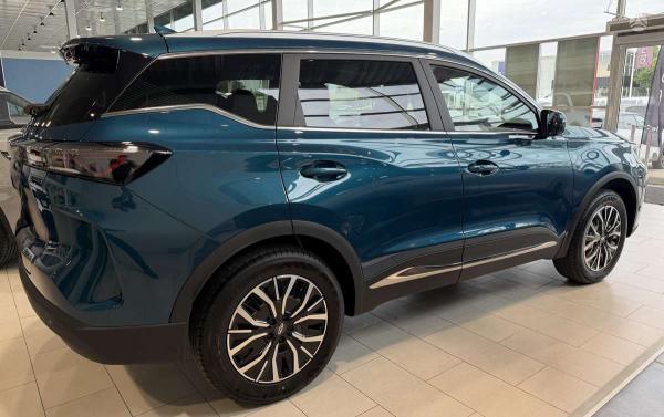 Chery tiggo-7 2026 in Kaunas on AUTOMOTO.COM.LV Blue Chery tiggo-7 2026 in Kaunas, with an engine capacity of 1.50 L and mileage of 0 thousand km for 30990 €, photo 7 on AUTOMOTO.COM.LV