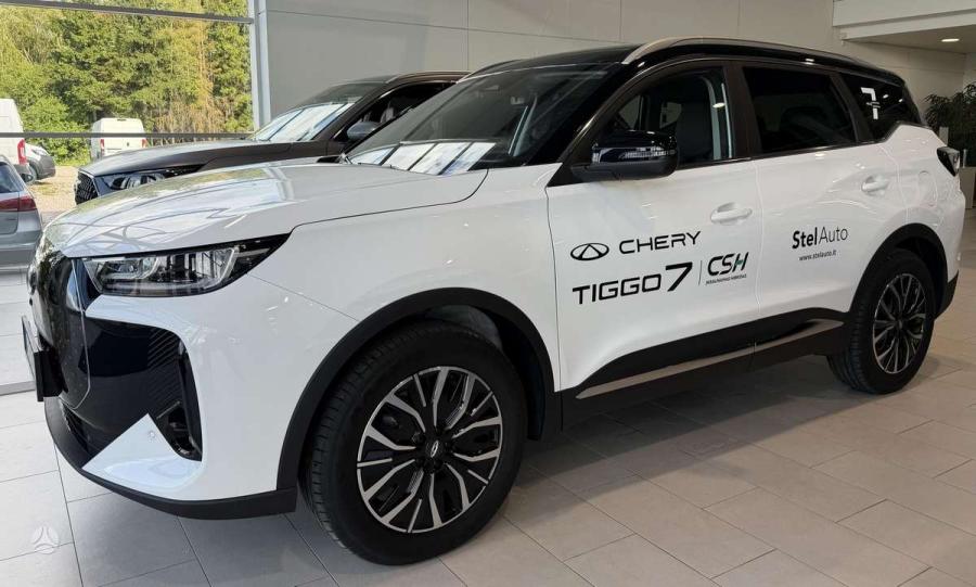 White Chery tiggo-7 2026 in Kaunas, with an engine capacity of 1.50 L and mileage of 1 thousand km for 33500 €, photo 3 on AUTOMOTO.COM.LV